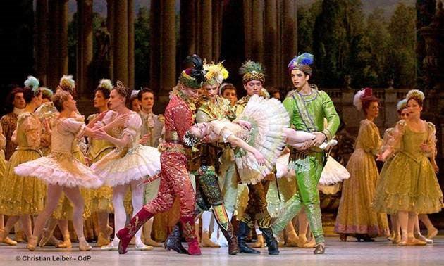 ENJOY THE BEAUTY OF BALLET UP CLOSE AS THE SLEEPING BEAUTY DANCES ONTO ...