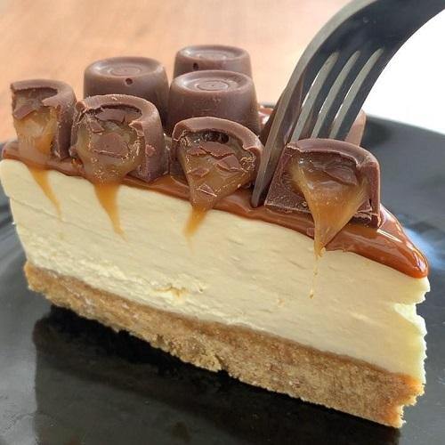 This is the Rolo Caramel Cheesecake photo has taken the internet by ...